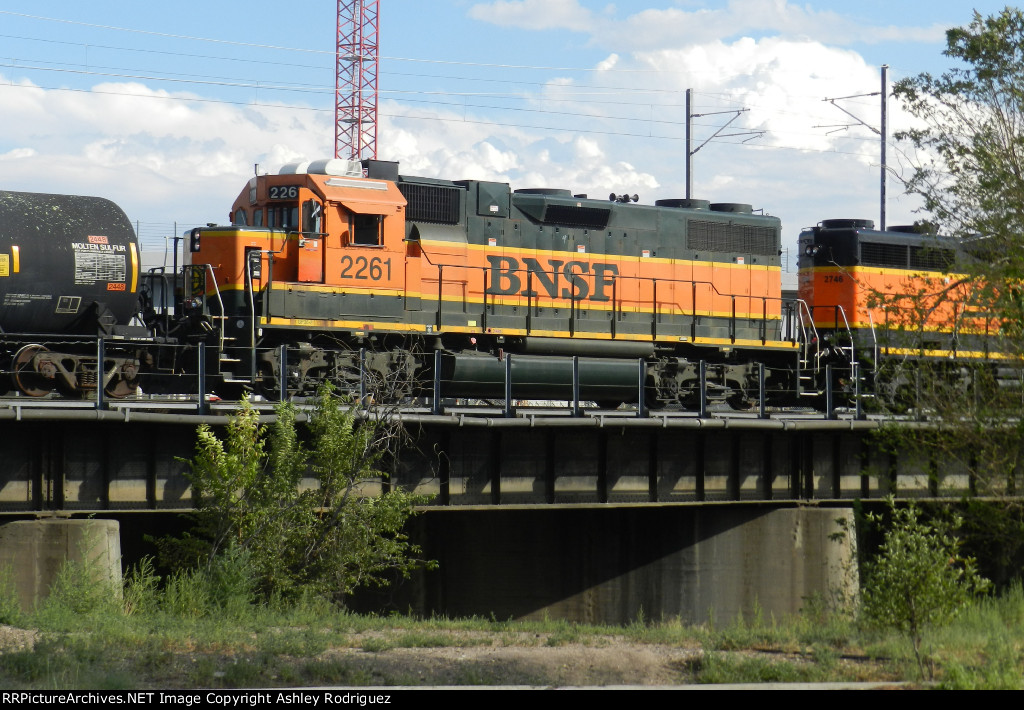 BNSF 2261